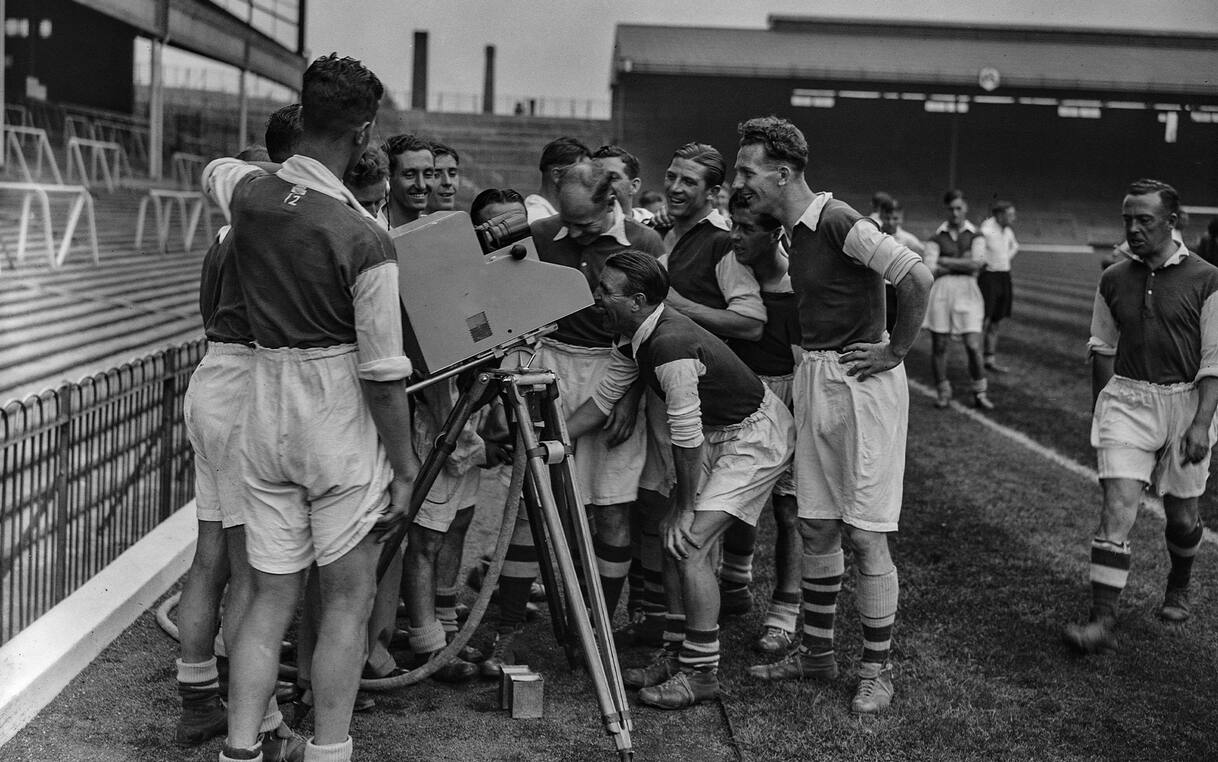 La storia di come il calcio è arrivato in tv | Sky Sport
