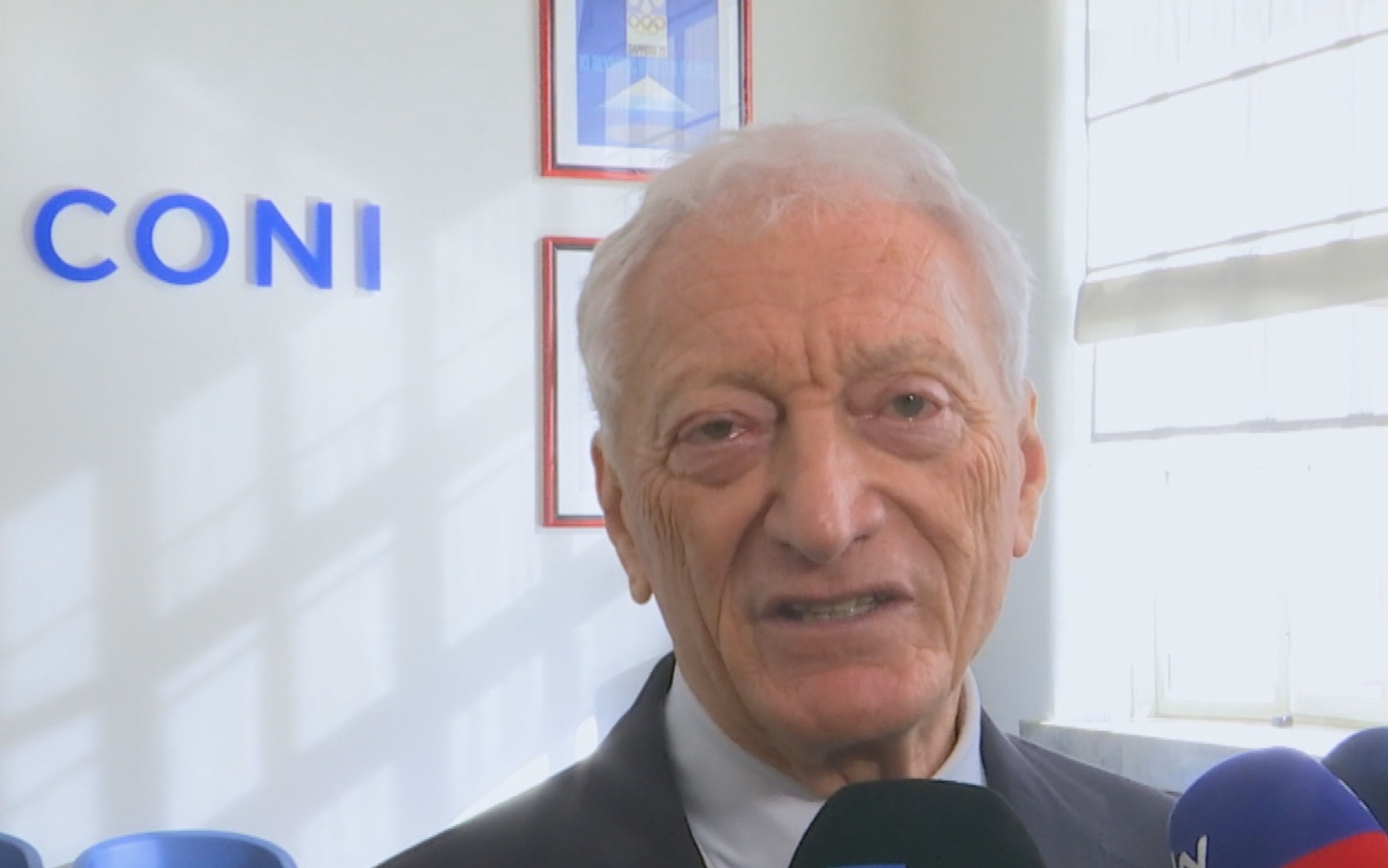 Coni, Luciano Buonfiglio eletto nuovo presidente: le news di oggi | Sky ...