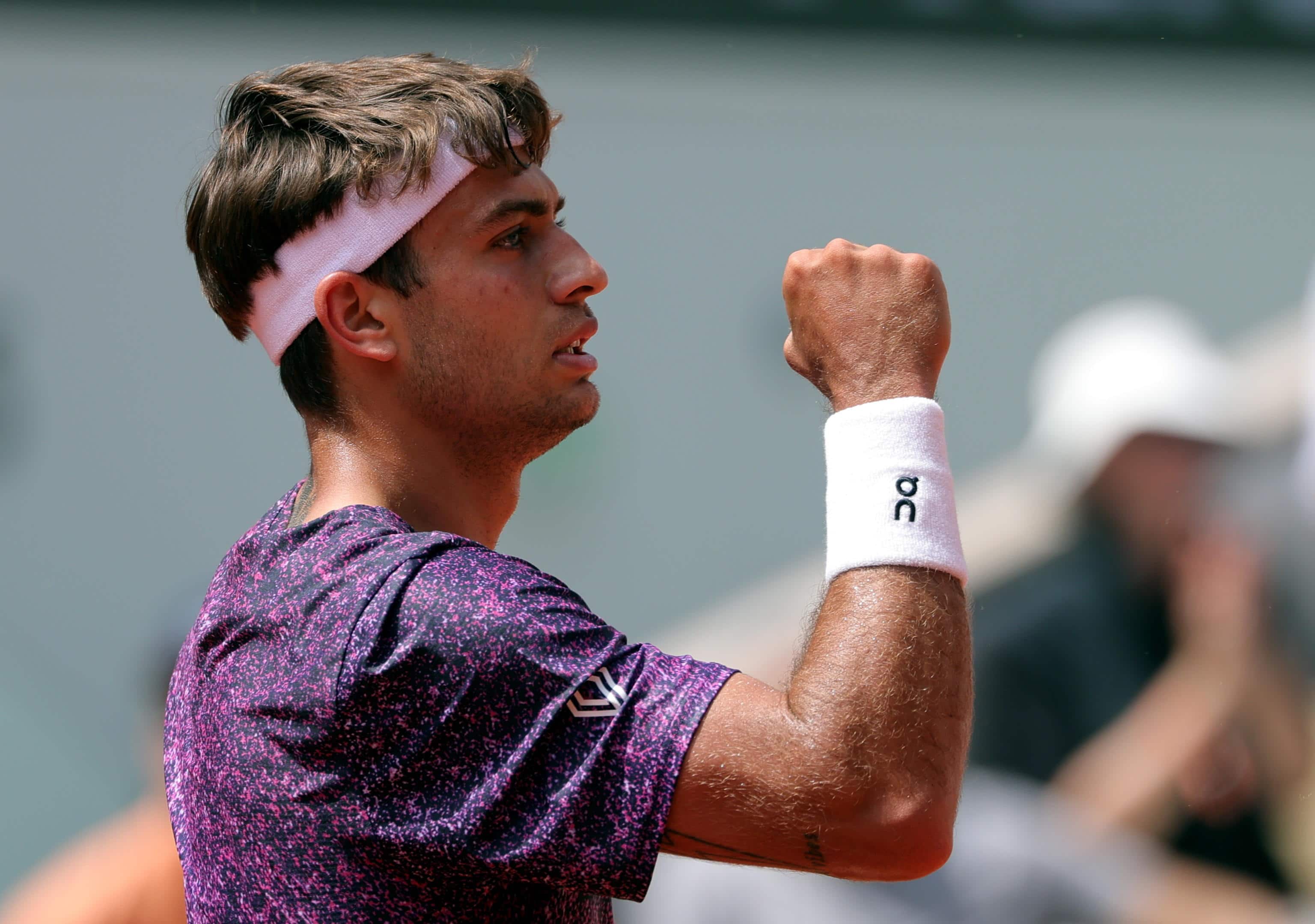 Cobolli agli ottavi al Roland Garros 2026: Tien battuto 6-2, 6-2, 6-3 ...