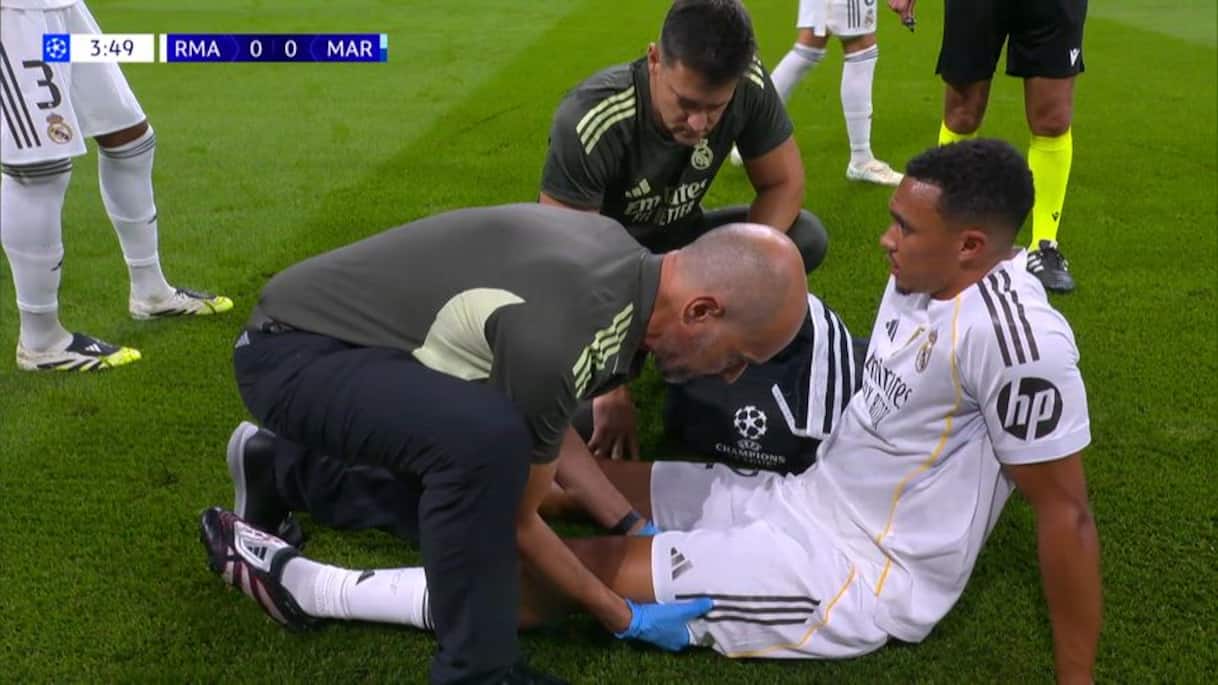 Real Madrid, l'infortunio di Alexander Arnold in Champions | Video Sky ...