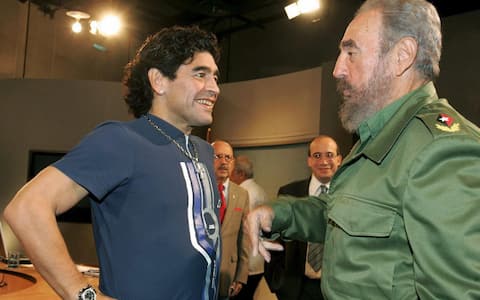 Maradona morto il 25 novembre, lo stesso giorno di Fidel Castro e ...