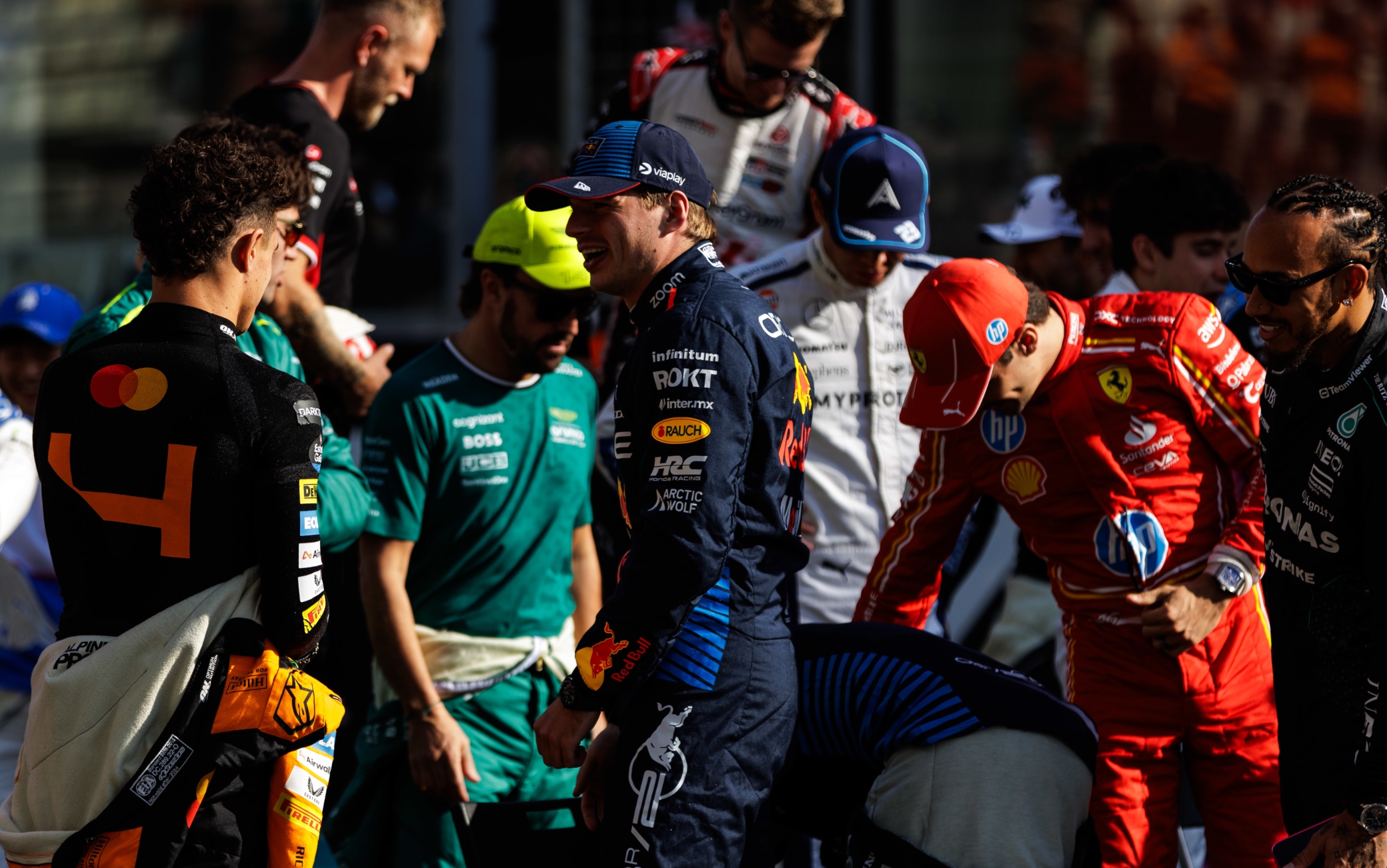 F1, i piloti più pagati: Verstappen al 1° posto. La classifica 2025 ...