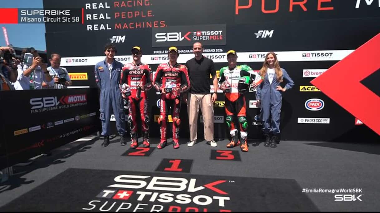 Superbike a Misano, Bonucci premia i primi 3 della Superpole | Video ...