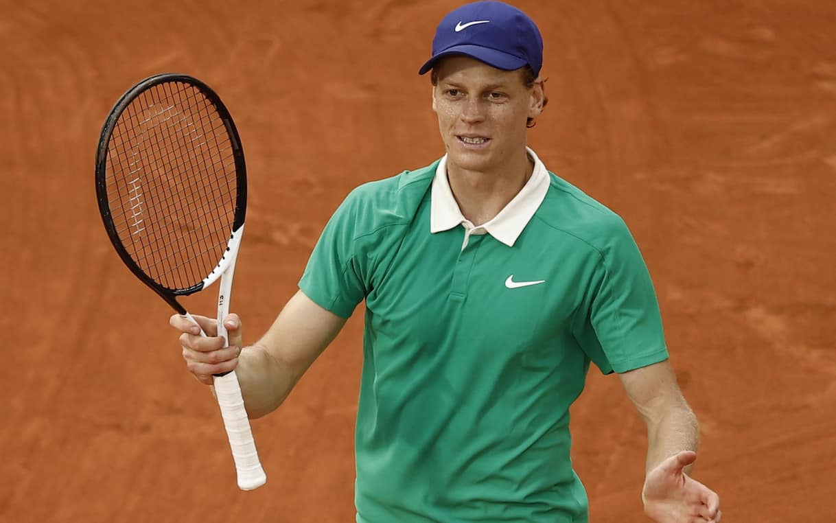 Sinner in semifinale al Roland Garros 2025, Bublik battuto 6-1, 7-5, 6 ...