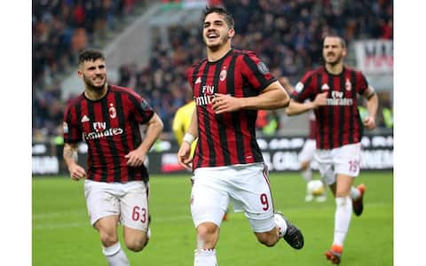 Milan, la storia della maglia numero 9: il prossimo è Fullkrug | Sky Sport