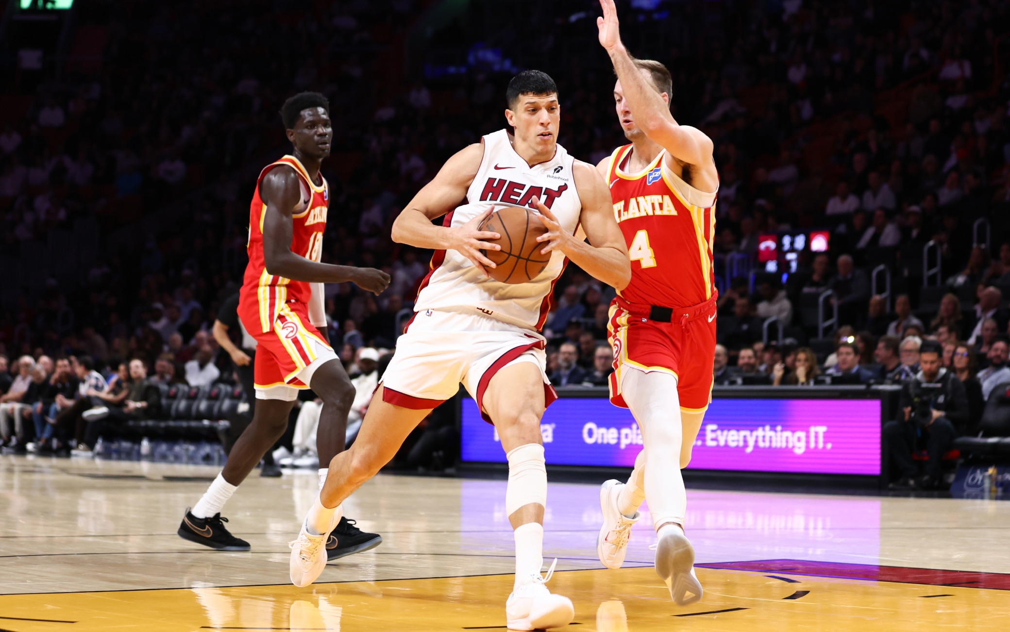 NBA, solo 2 punti per Simone Fontecchio, Miami va ko a Boston. VIDEO ...