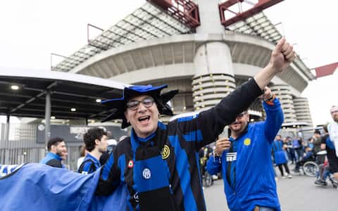 Foto festa scudetto Inter a San Siro e Milano | Sky Sport