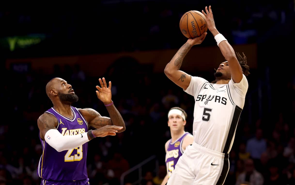 NBA, bentornato Stephon Castle: i suoi 30 punti stendono i Lakers | Sky ...