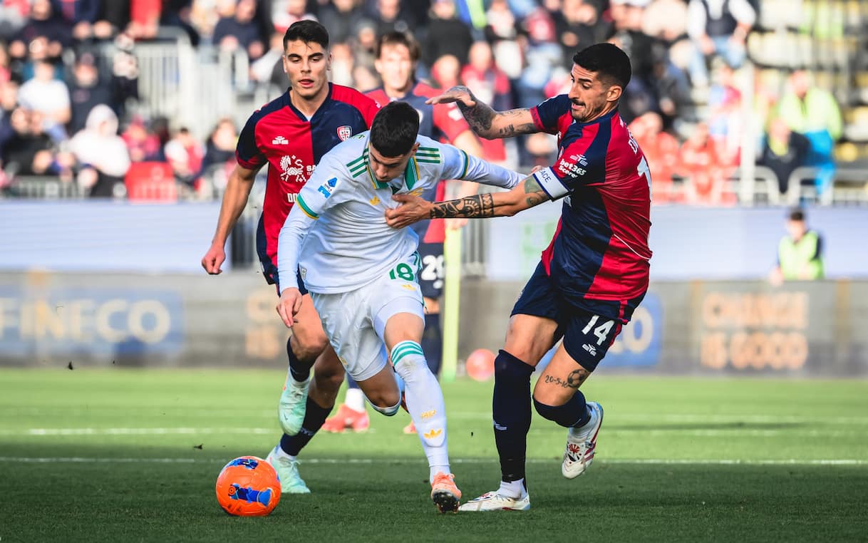 Cagliari Roma 1-0, gol e highlights: espulso Celik, la decide nel ...
