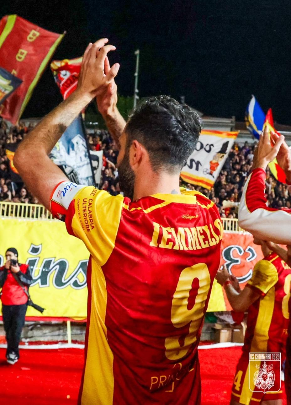 Serie B, Iemmello trascina il Catanzaro nei playoff e sogna la Serie A ...
