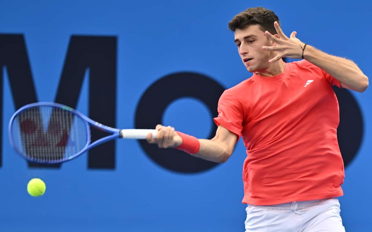Atp Doha 2025, Nardi ko con Alcaraz: lo spagnolo vince in tre set | Sky ...