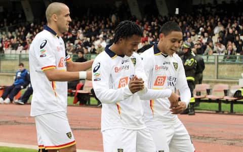 Il Lecce torna in Serie A: storia, curiosità e gli ex più famosi | Sky ...