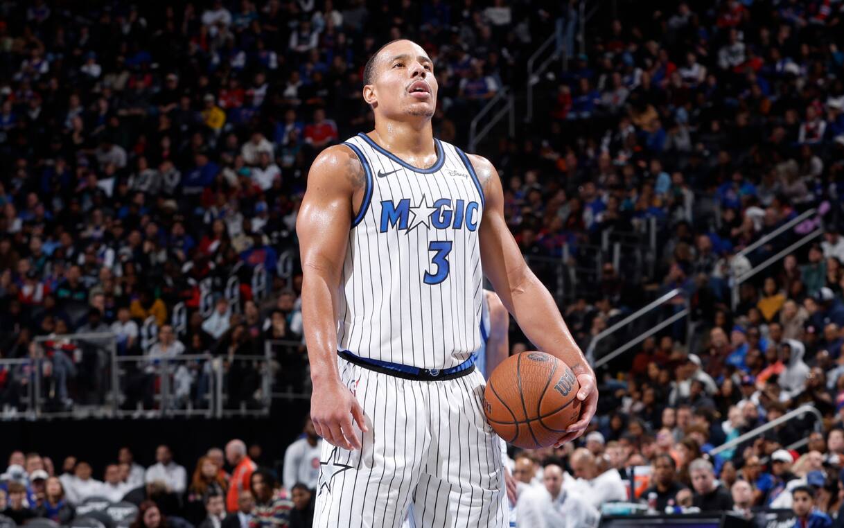 NBA, Bane si carica i Magic sulle spalle: a Detroit i suoi 37 punti ...