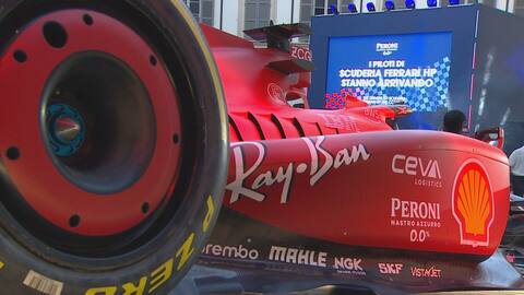 Ferrari F1 a Milano, evento Drive to Monza: le FOTO da Palazzo Reale ...
