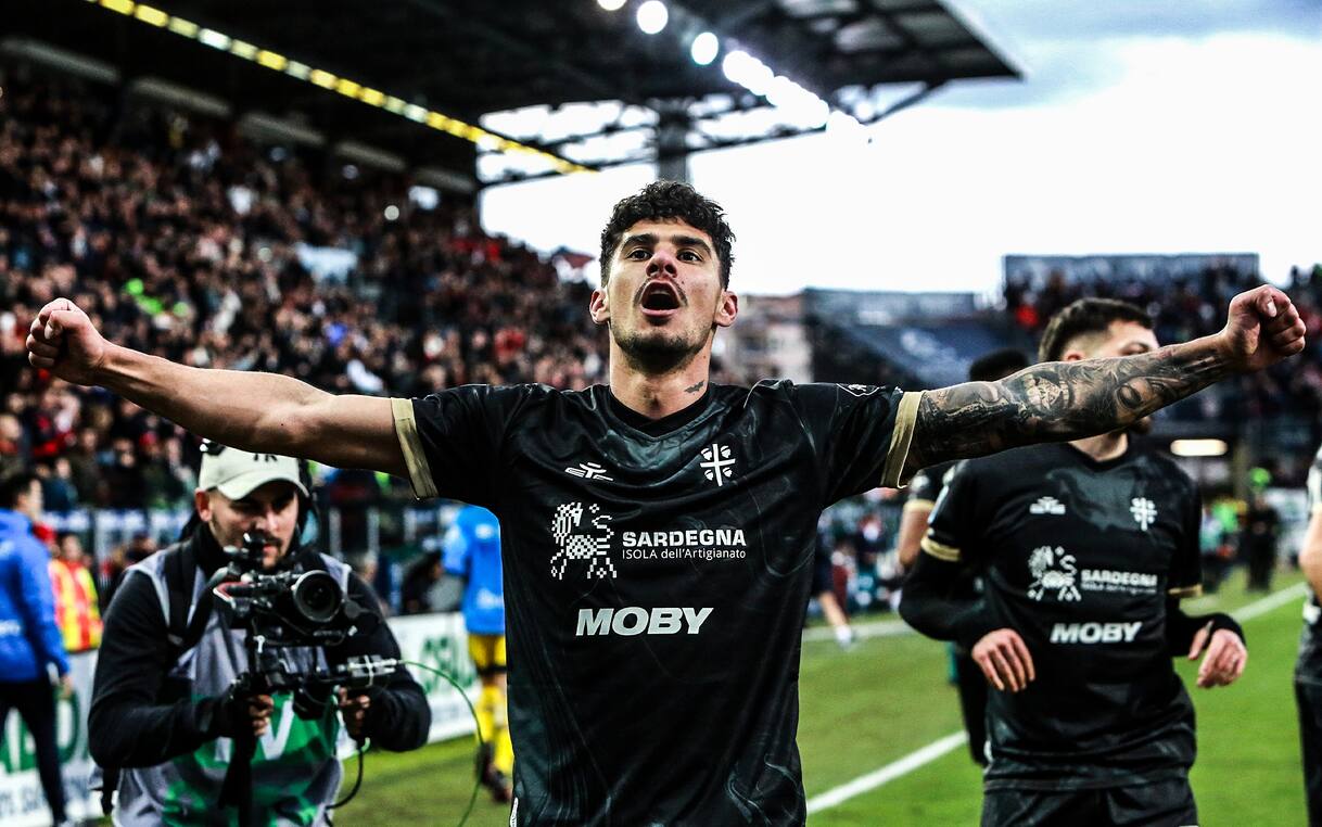 Cagliari, chi è Florinel Coman: numeri e statistiche | Sky Sport